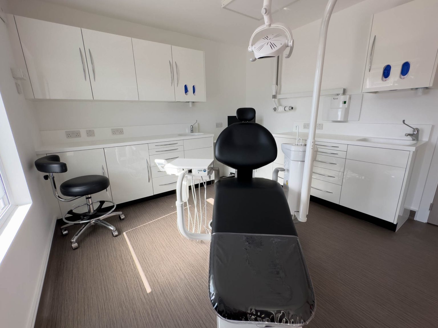 Dentist Ammanford - Aman Dental Practice